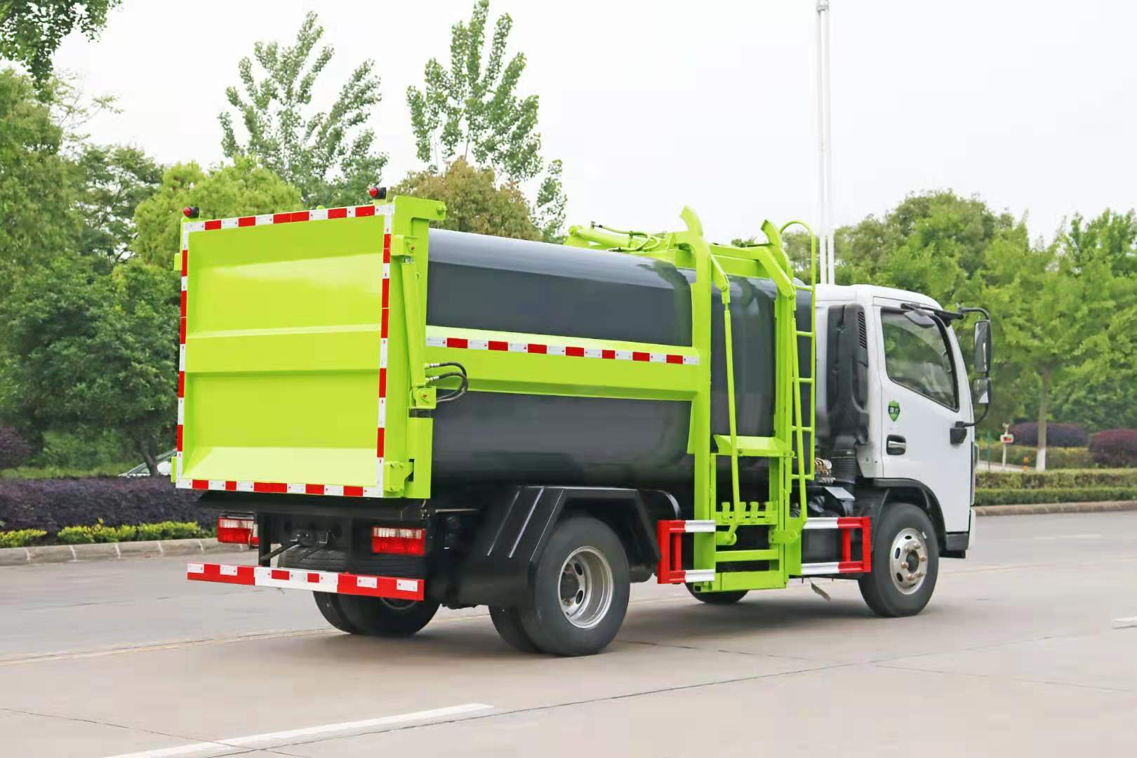 China Garbage Compactor Trucks | Tops Vehicle Guide